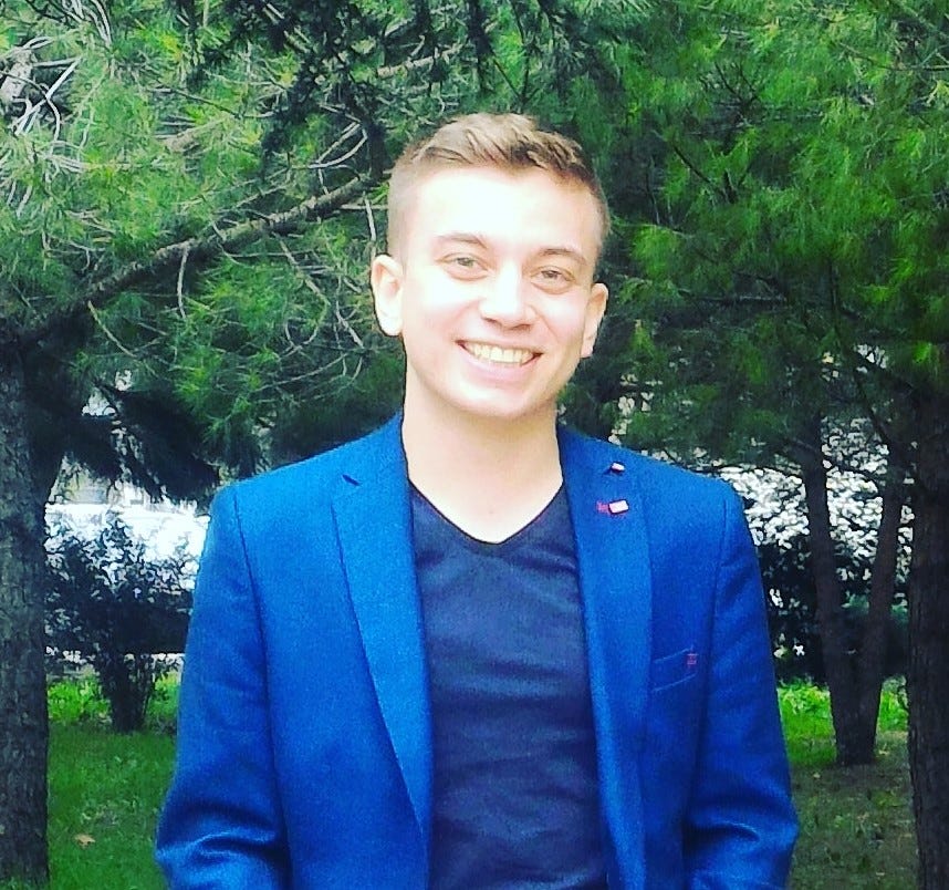 Mesut Arslan – Medium