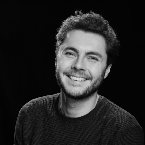 Gregory Pepper – Medium