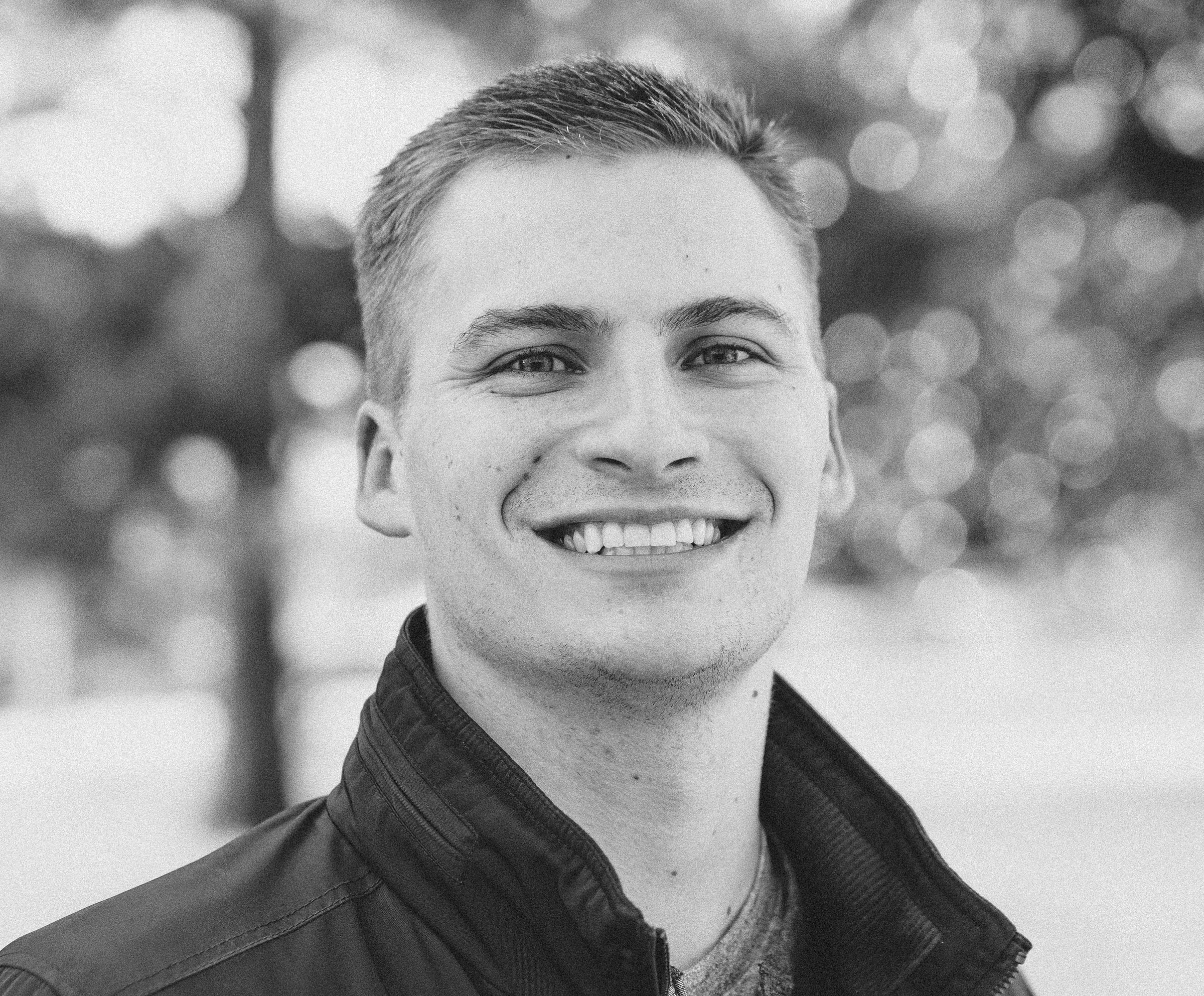Jonathan Keisling – Medium