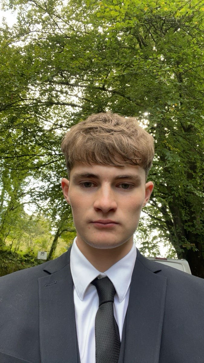 Daniel Jones – Medium