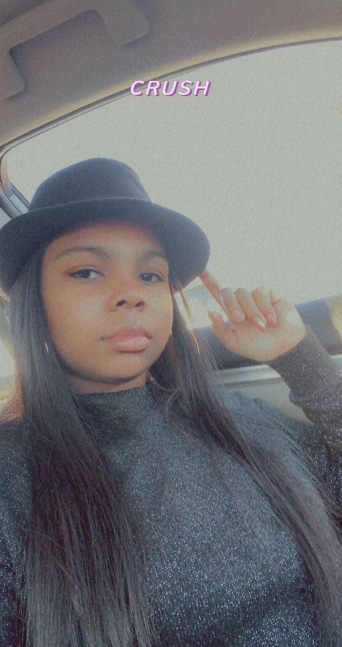 Shania Robinson – Medium