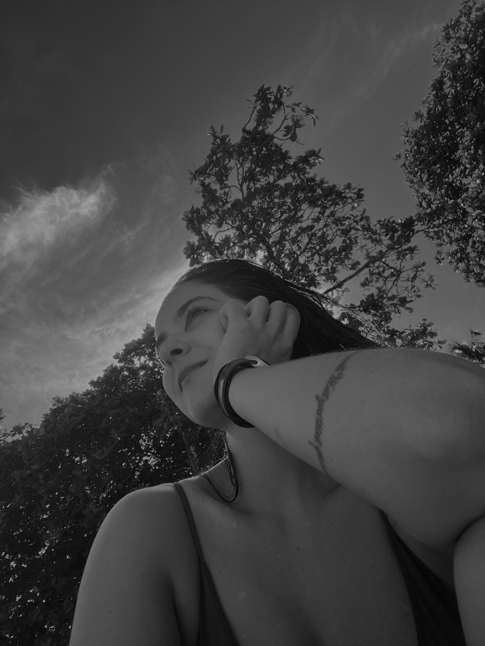Luiza Luggeri – Medium