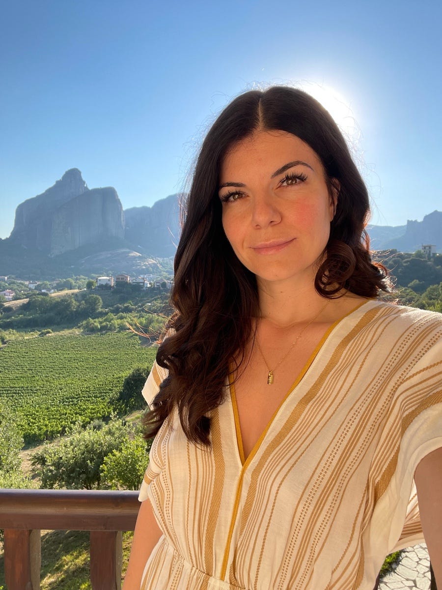 Anna Michaelidis – Medium