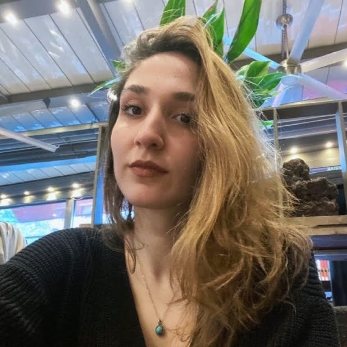 Kubra Tahaoglu – Medium