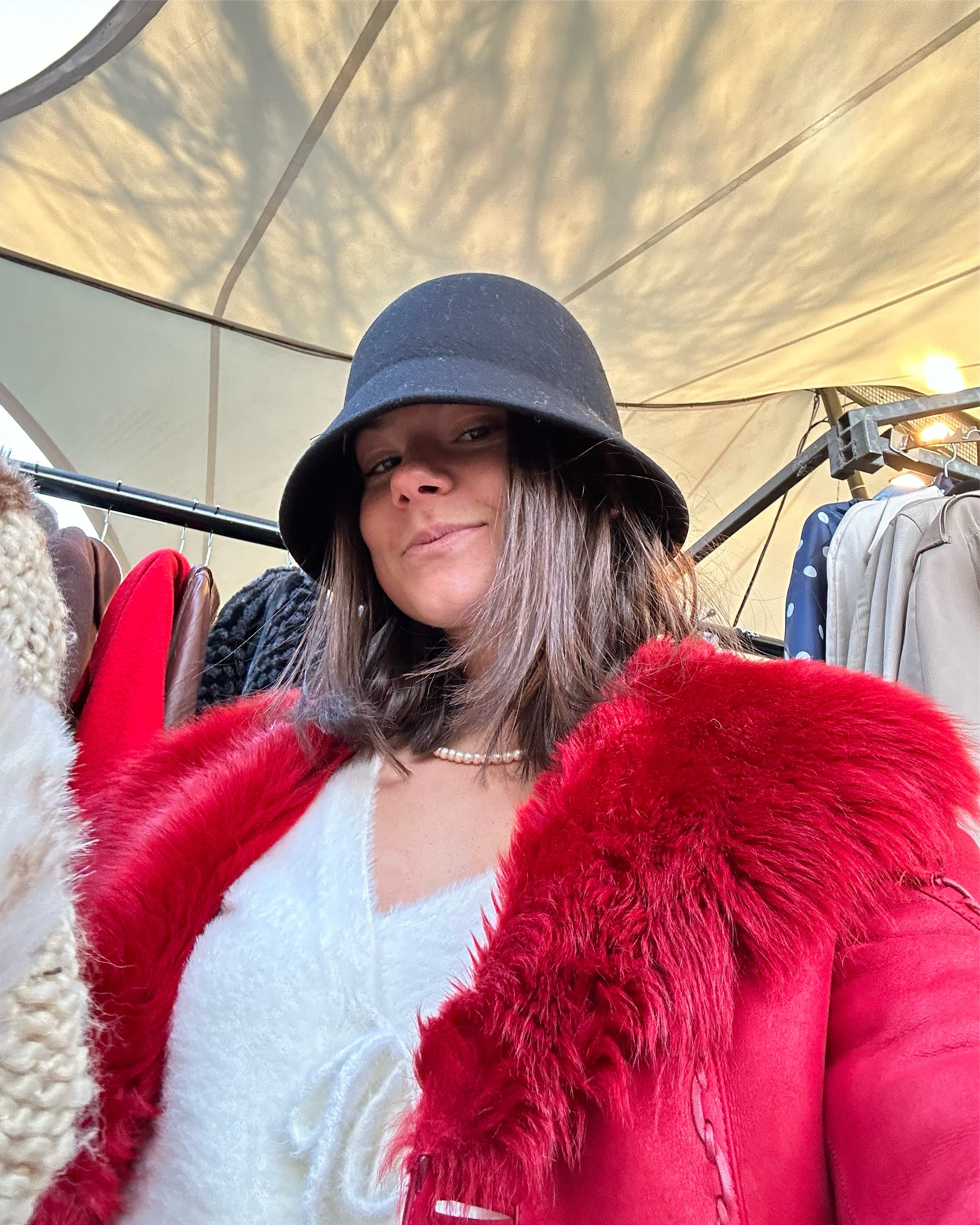 Maggie Hunter – Medium