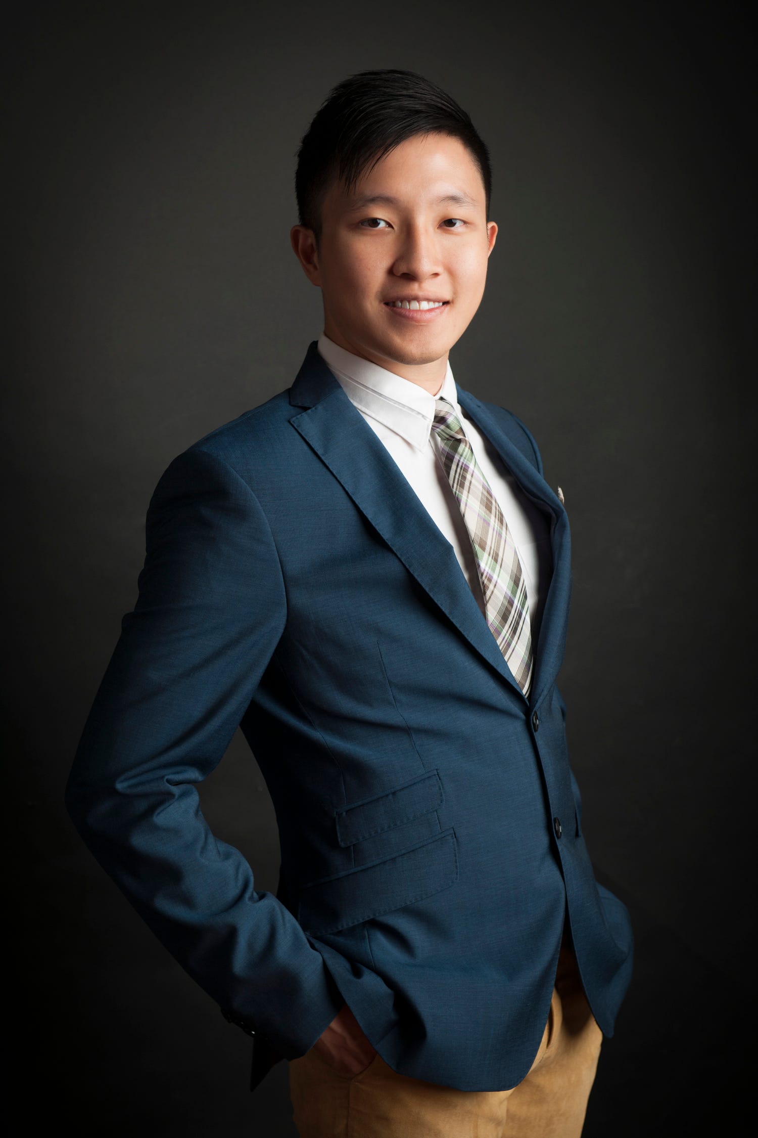 Ivan Lim – Medium