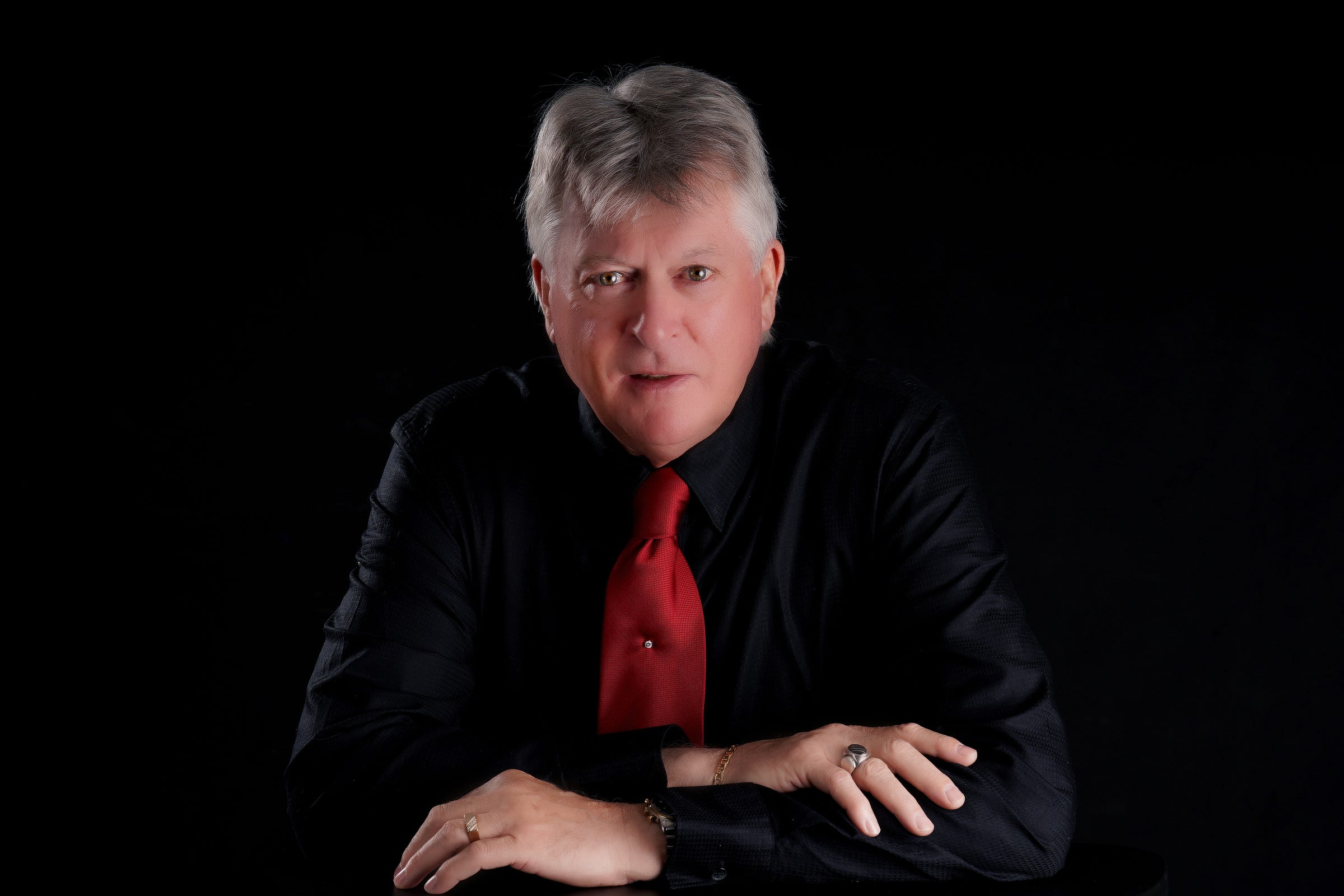 Tim Dudley – Medium