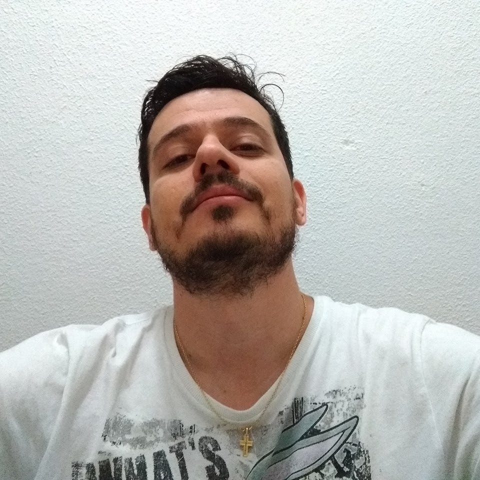 Henry Garrit – Medium