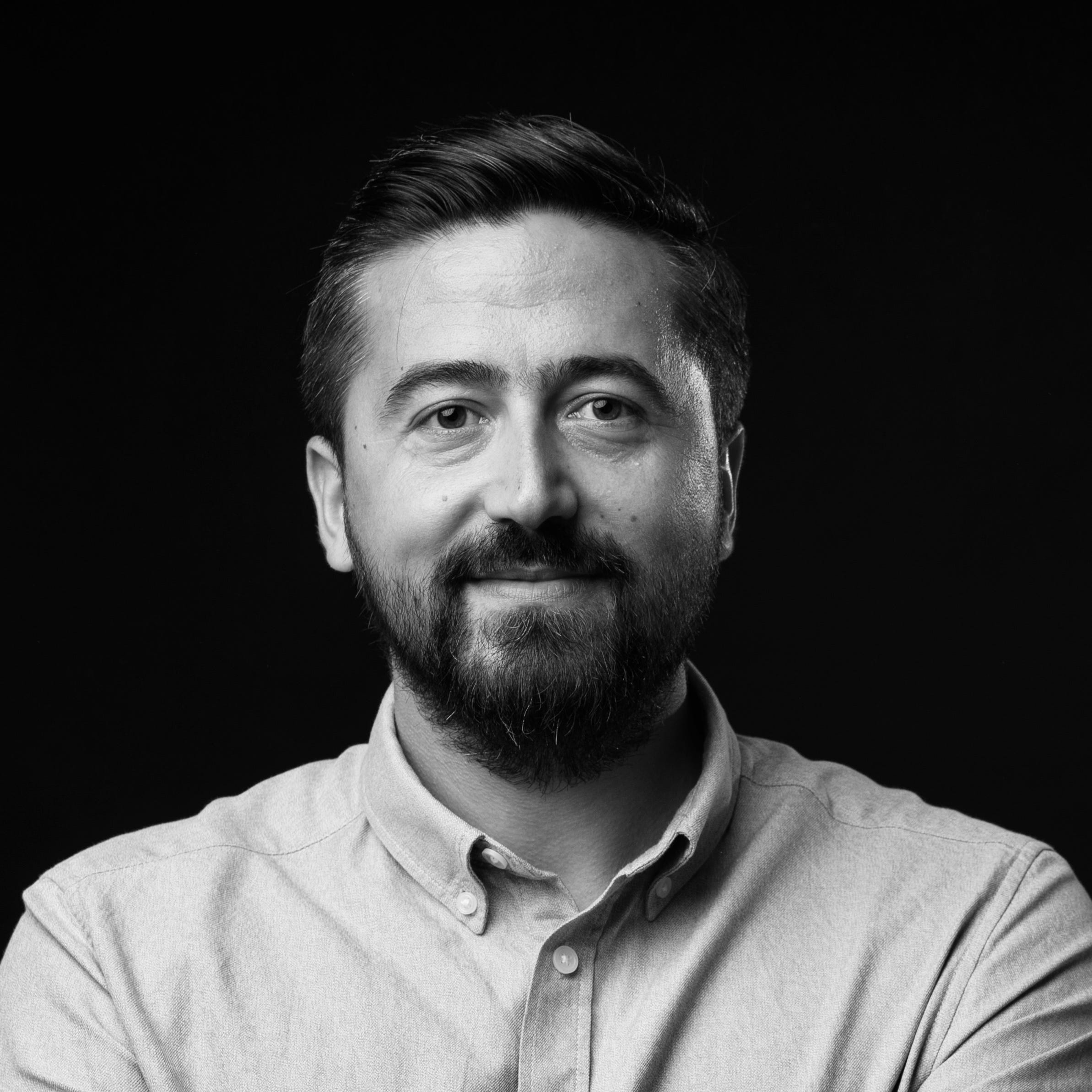 Silviu Croitoru – Medium