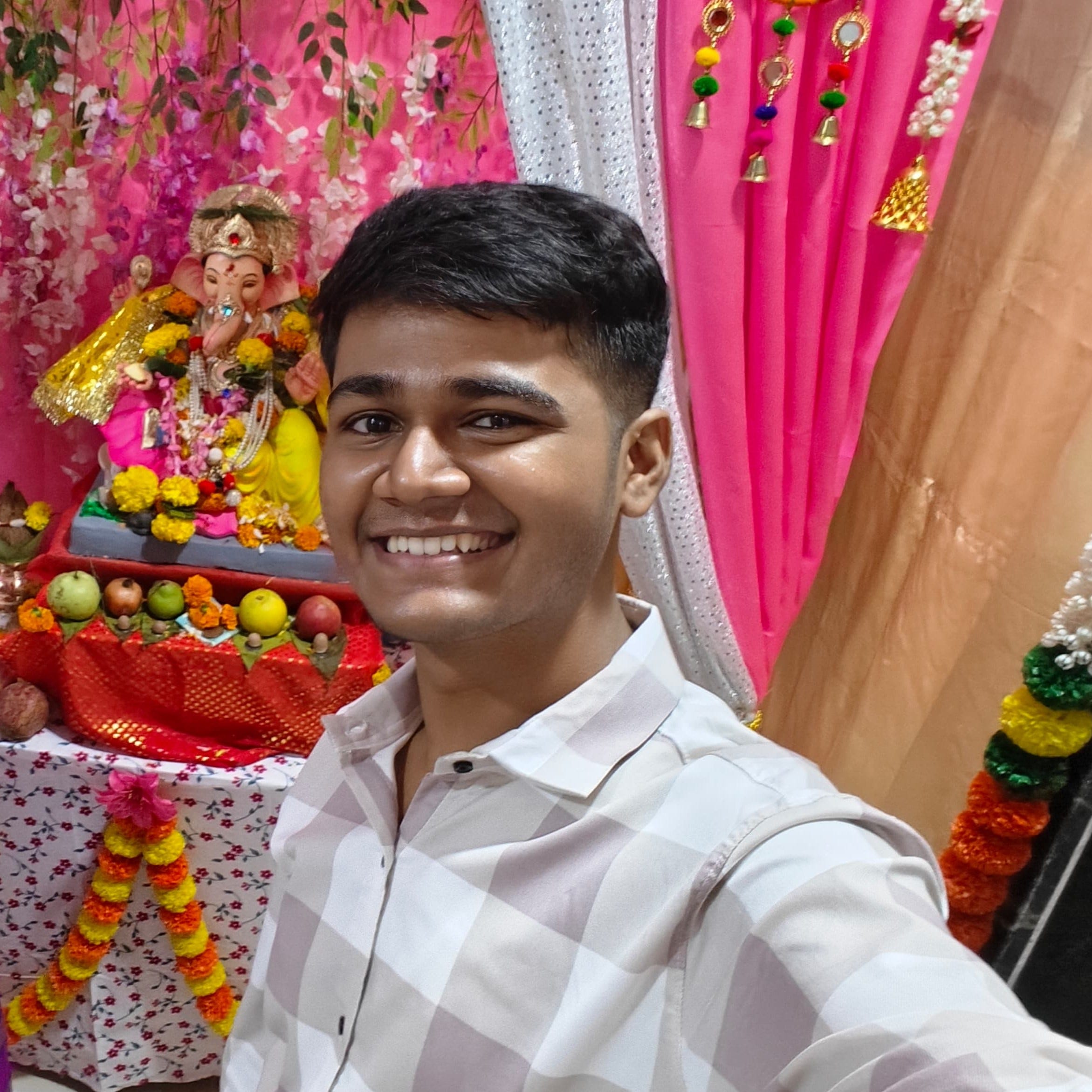 Aadesh Gavhane – Medium