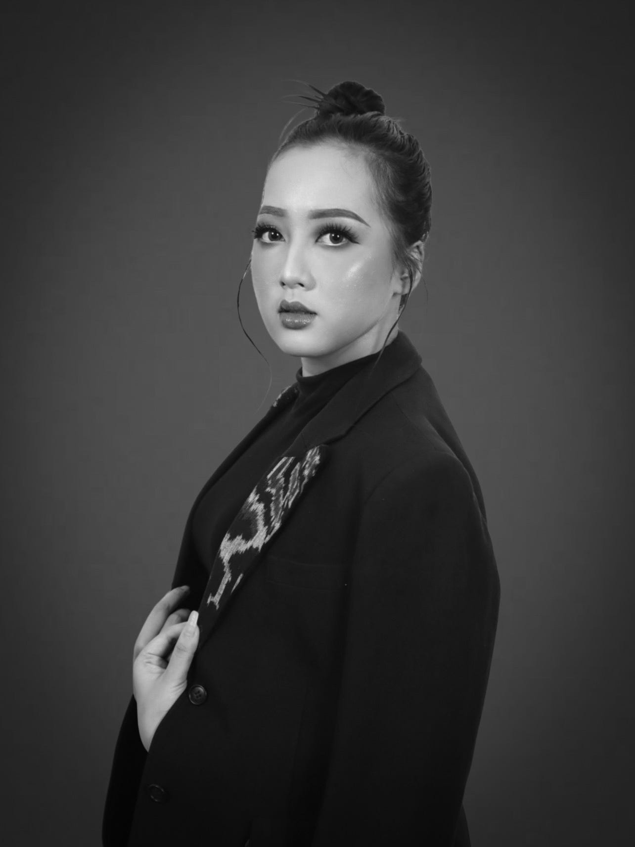 Florie A. Sastroamidjojo – Medium