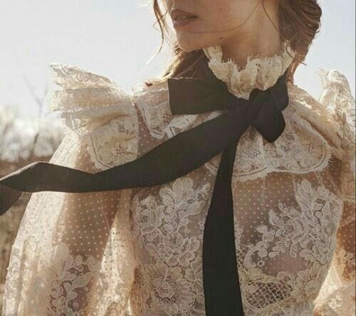 Fleur Elise ⚜️ – Medium