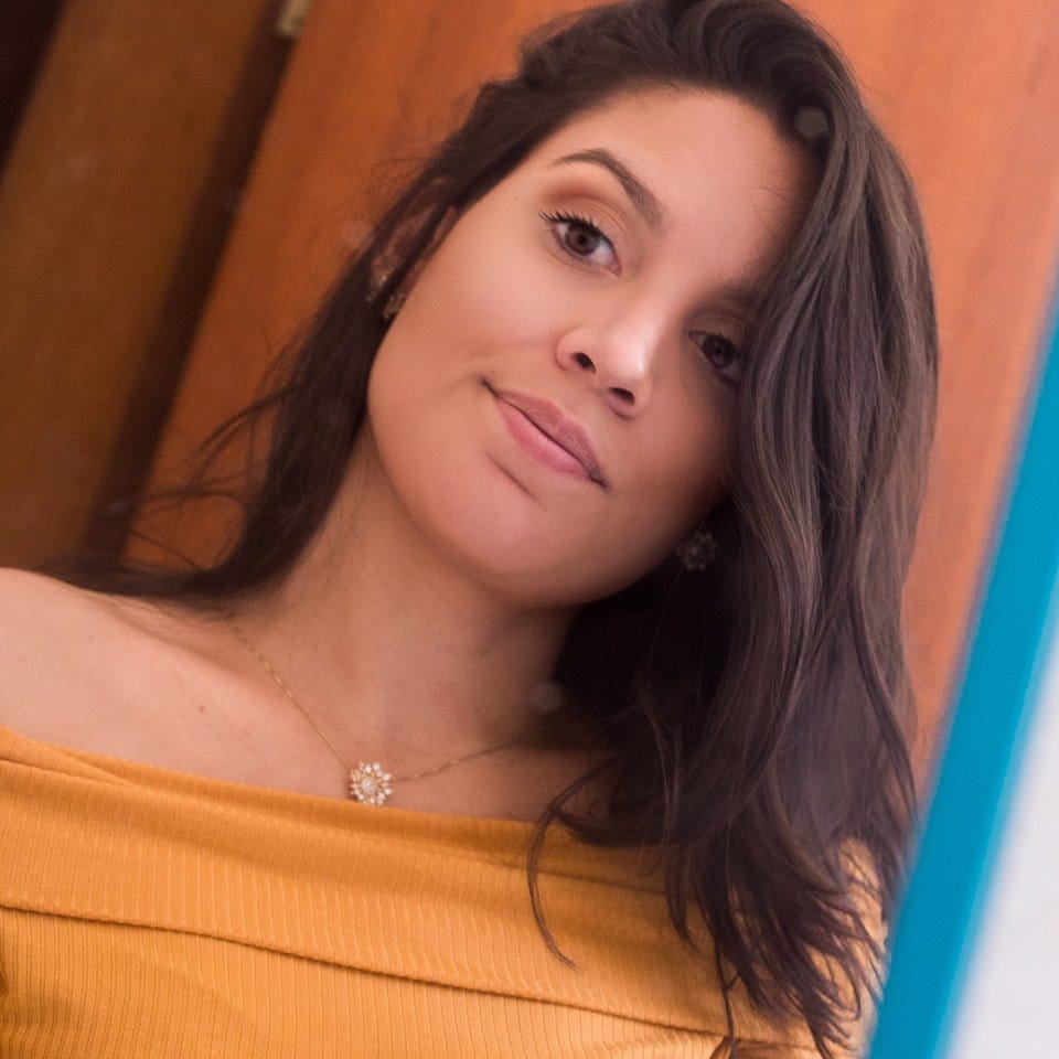 Maria Eduarda Araujo – Medium