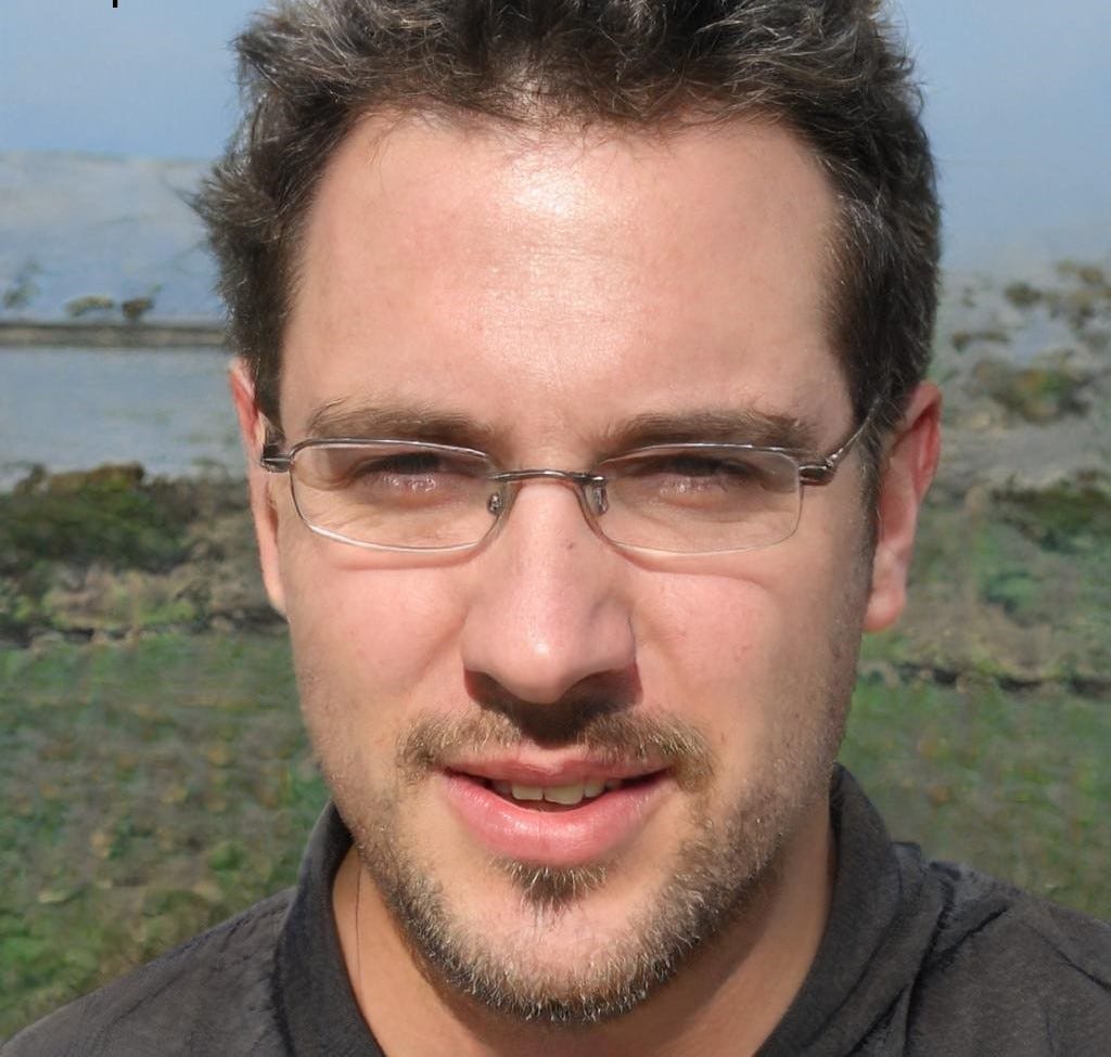 Ashton Johnson – Medium