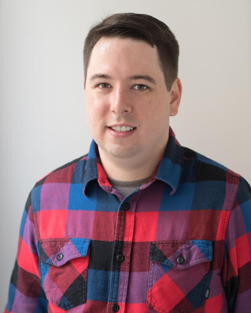 Eli Gundry – Medium