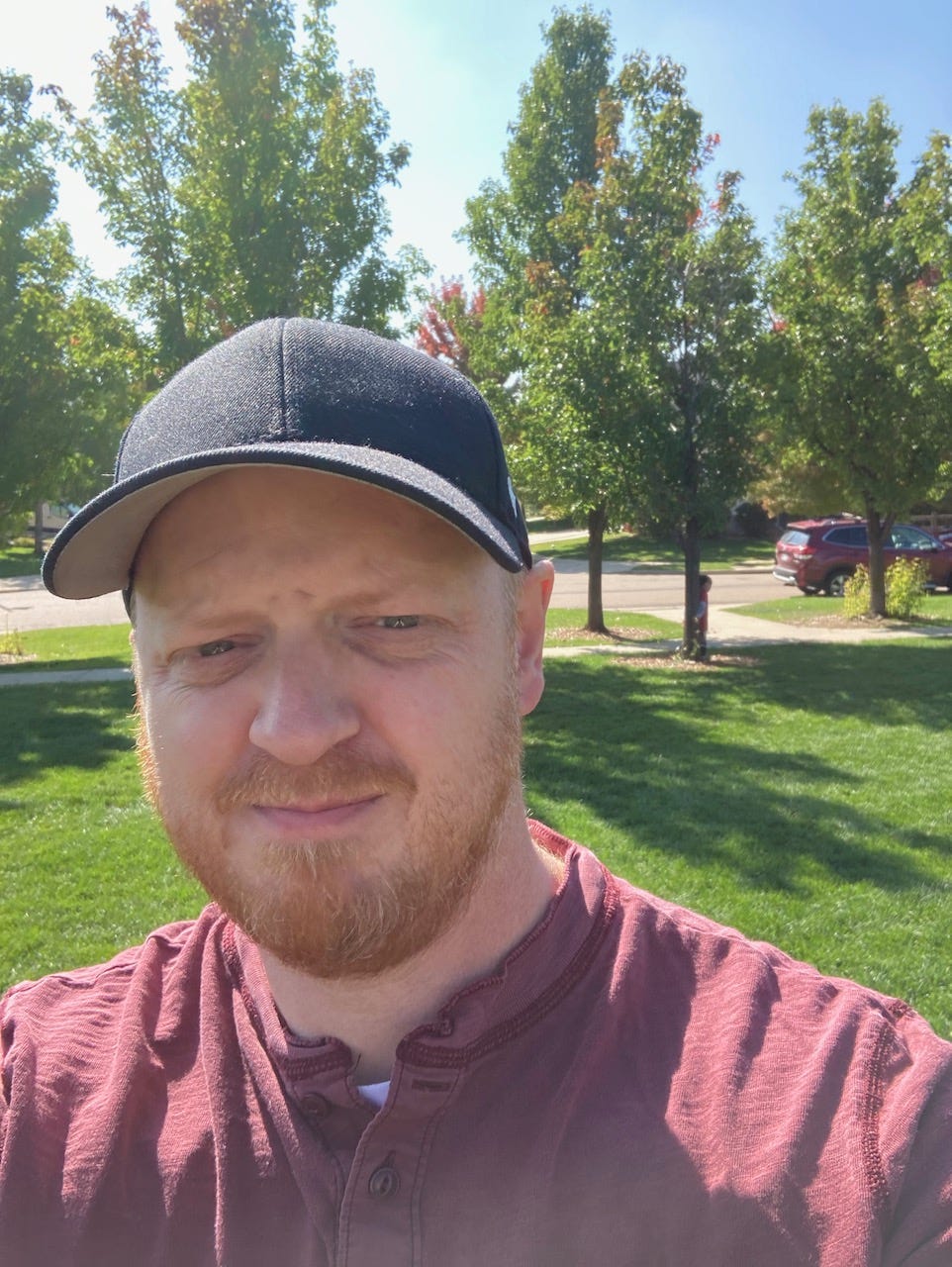 Lee Graves – Medium