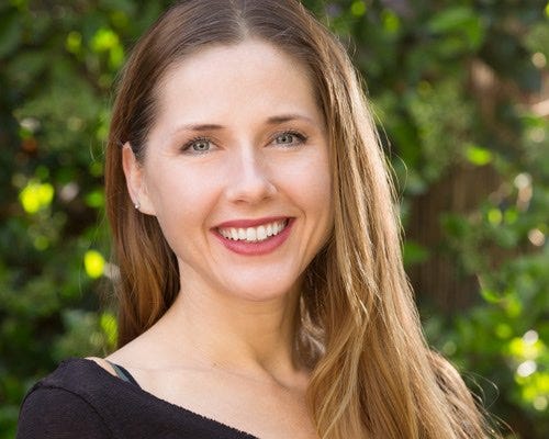 Kathryn Keys – Medium