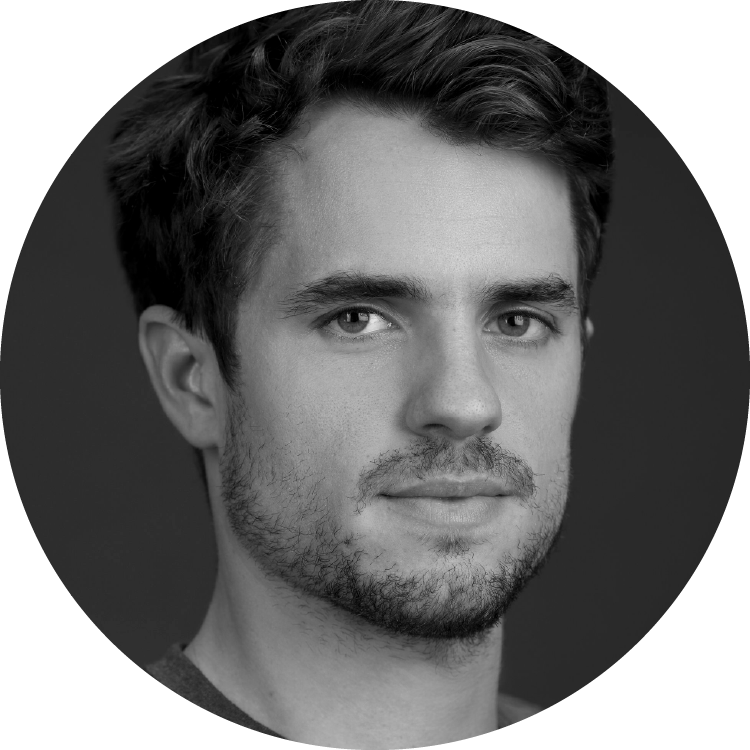 Alex Lamb – Medium