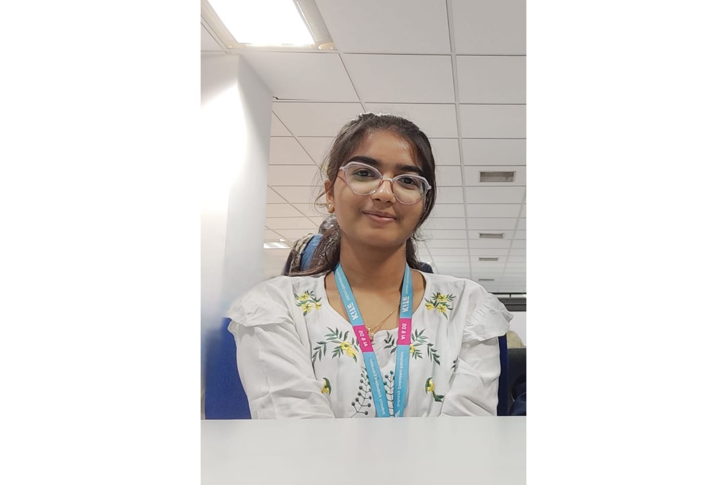 Elakiya Sekar Medium