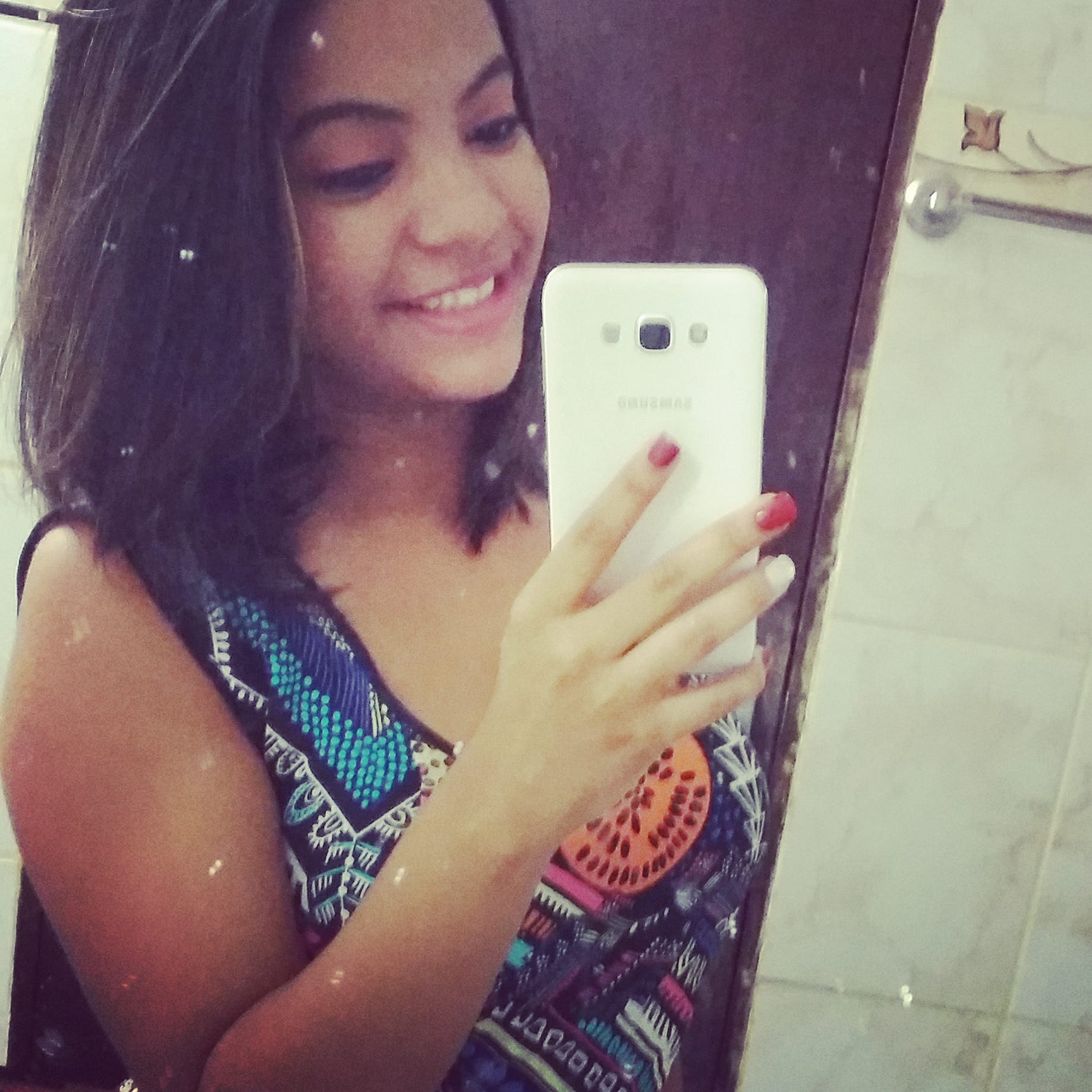 Natália Braga – Medium