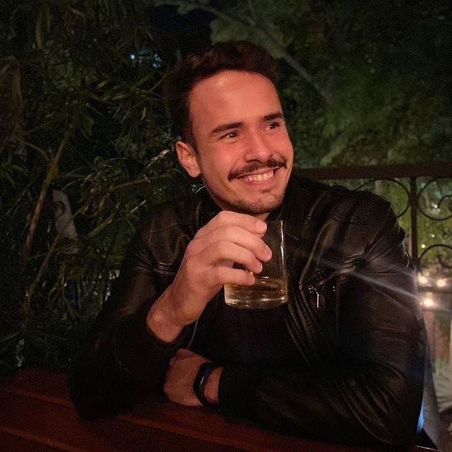 Érico Souza Loewe – Medium