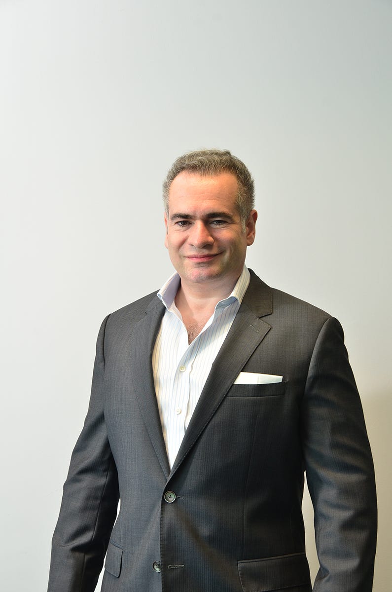 Richard Cayne – Medium
