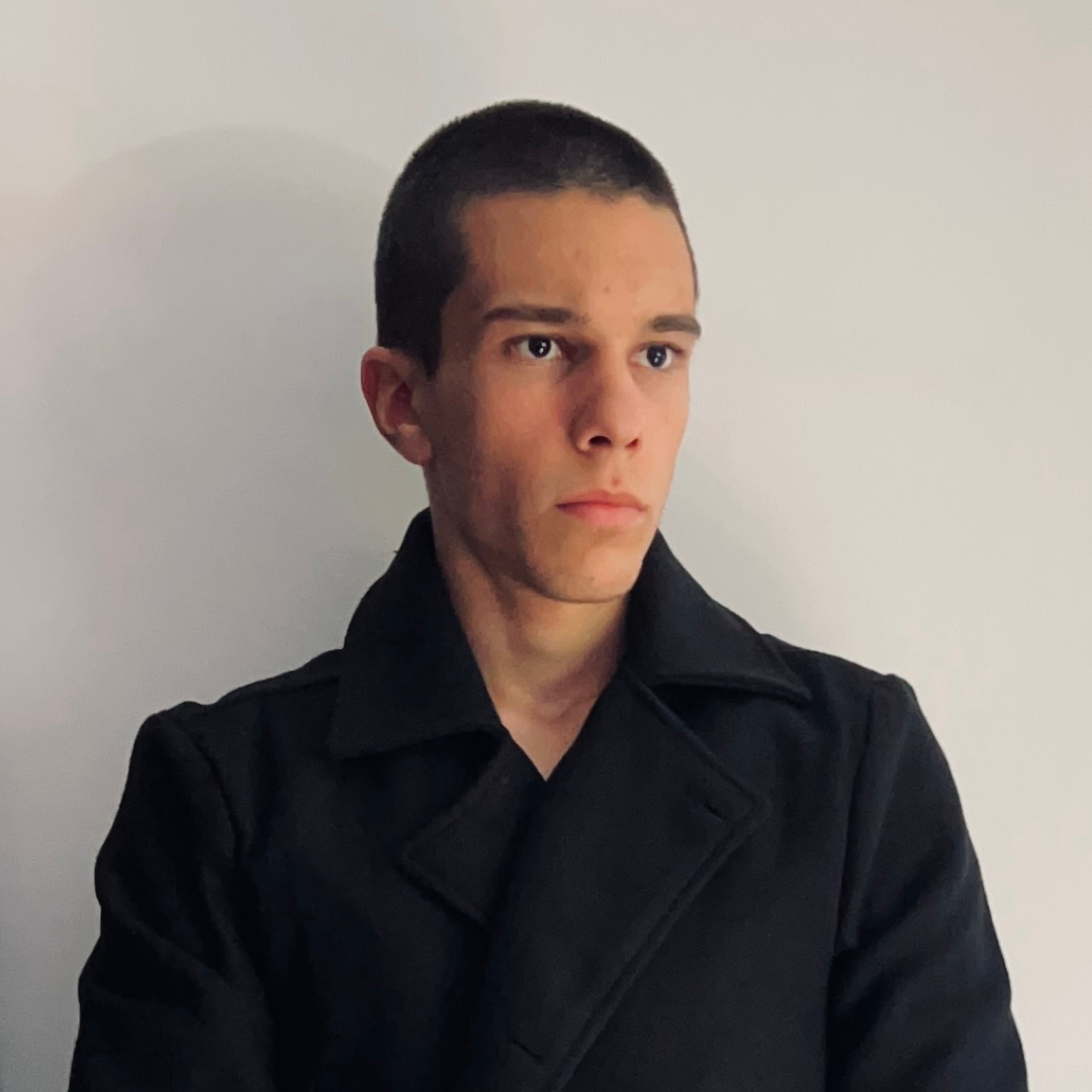 Albert Tek – Medium