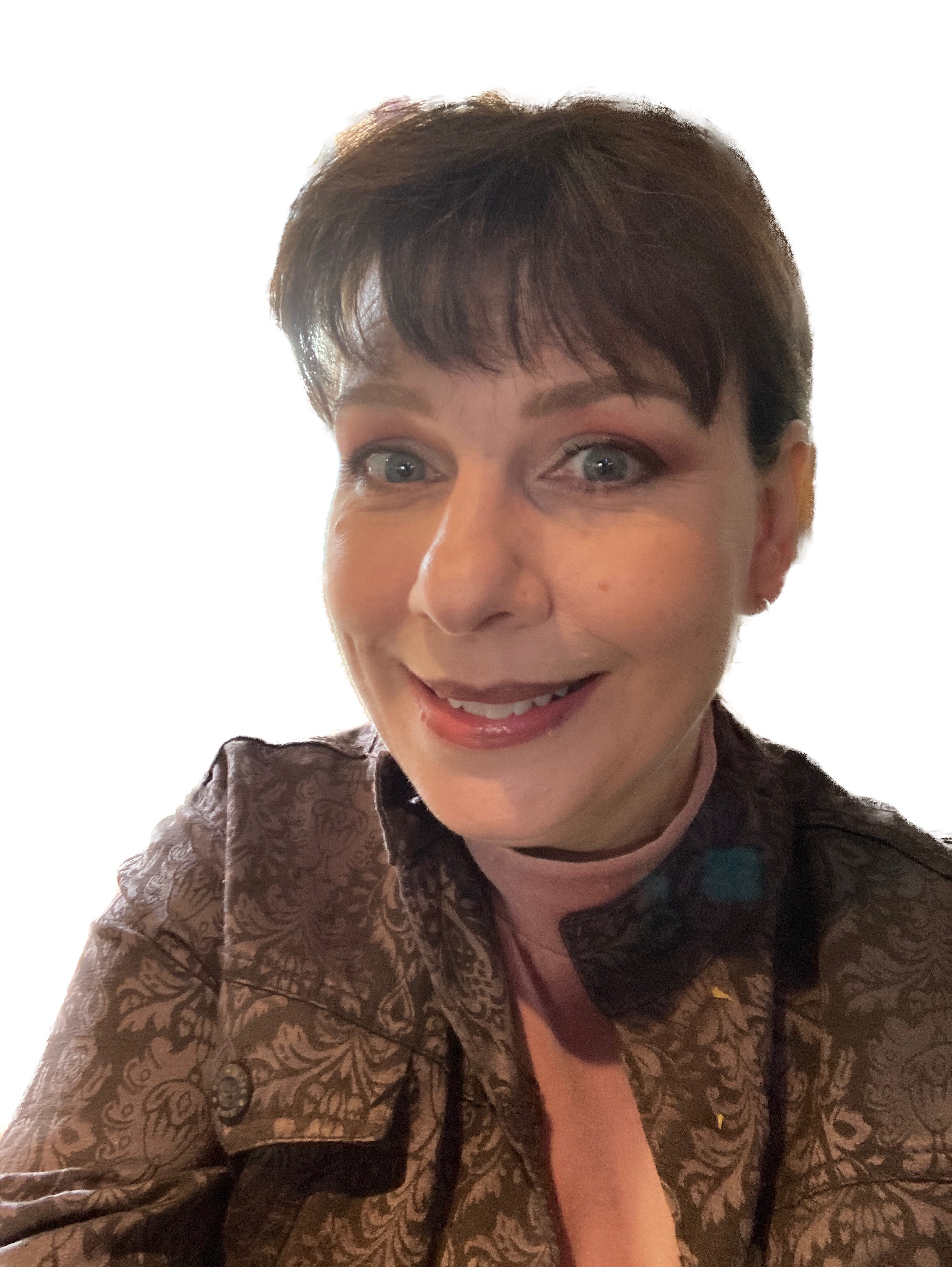 Ceci Nakamura – Medium