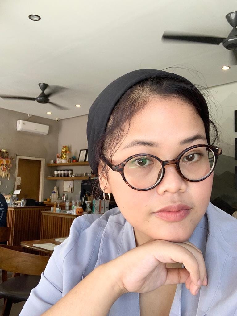 Iis Dayanti Medium