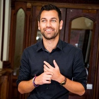 Ben Sandhu – Medium