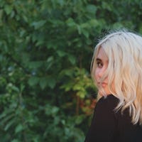 Mia Graham – Medium