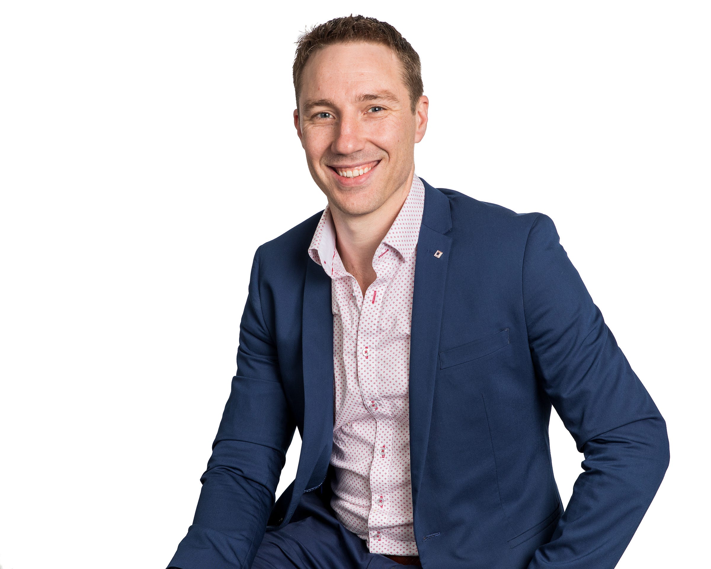 Ross Pearson – Medium
