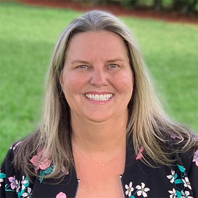 Jennifer Trowbridge Financial Advisor – Medium