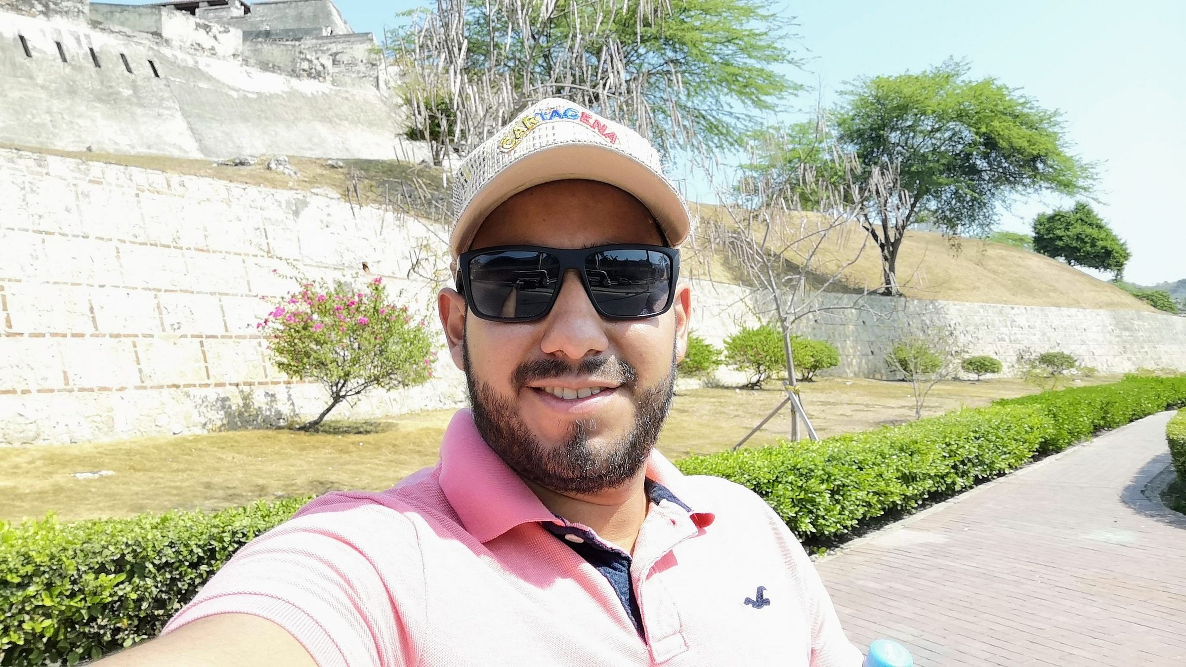 Melvin Estrada – Medium