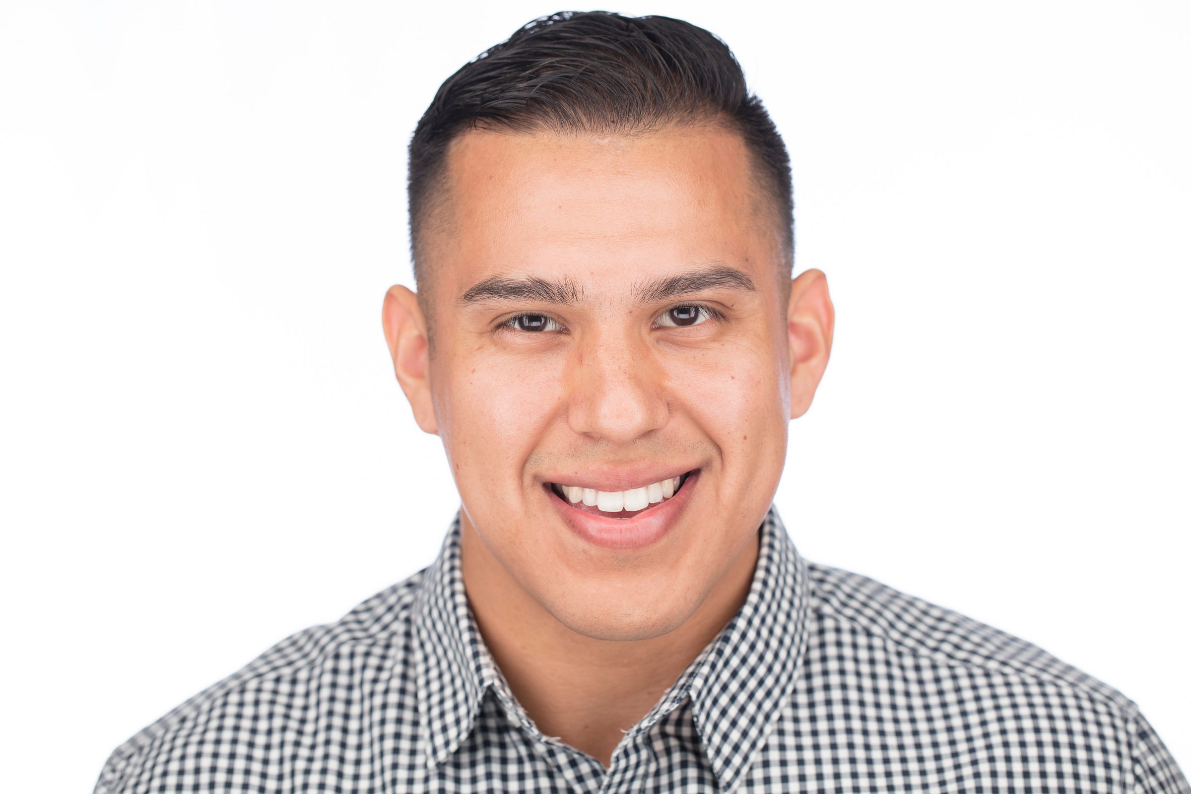 About – Roger James Núñez – Medium
