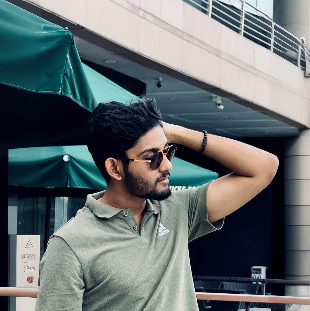 KNM Nikhil – Medium