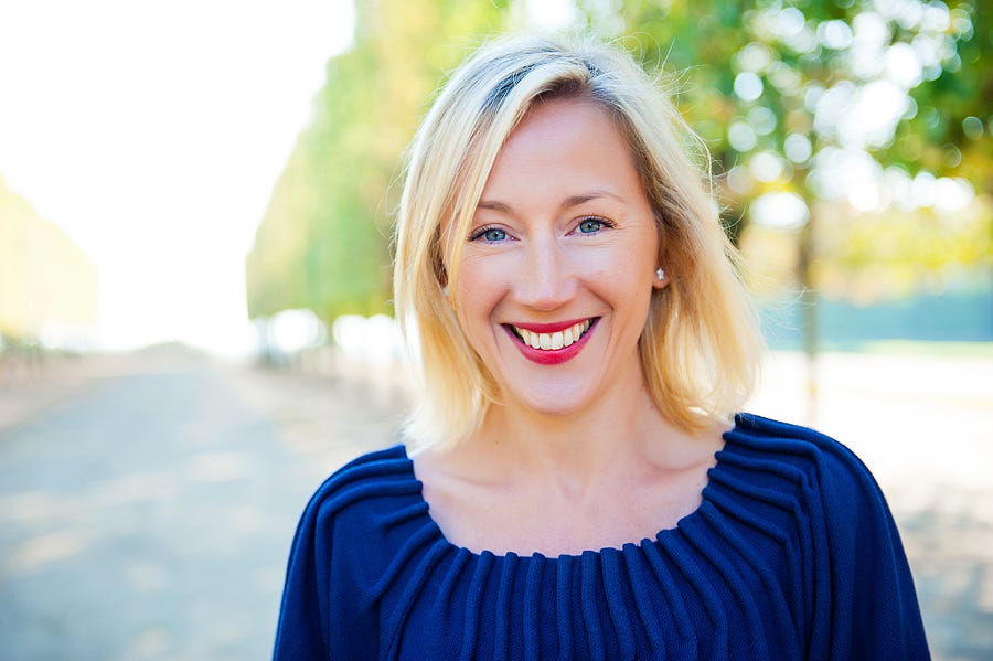 Kelly Morgan – Medium