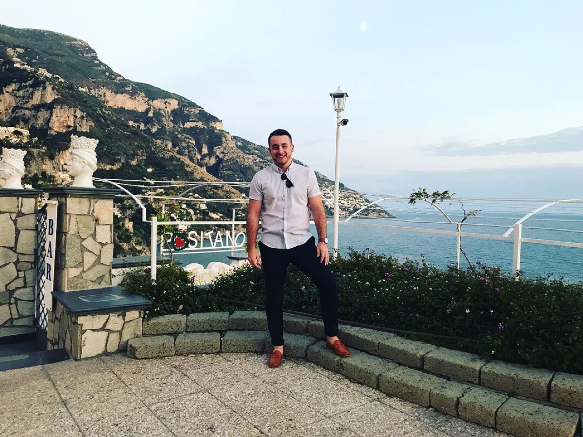 Alex Craig – Medium