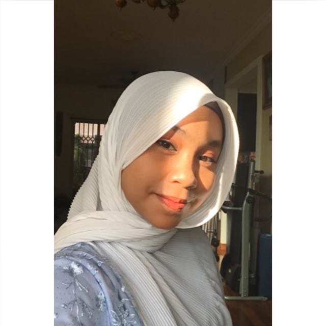 Annisa Aulia AzZahra – Medium