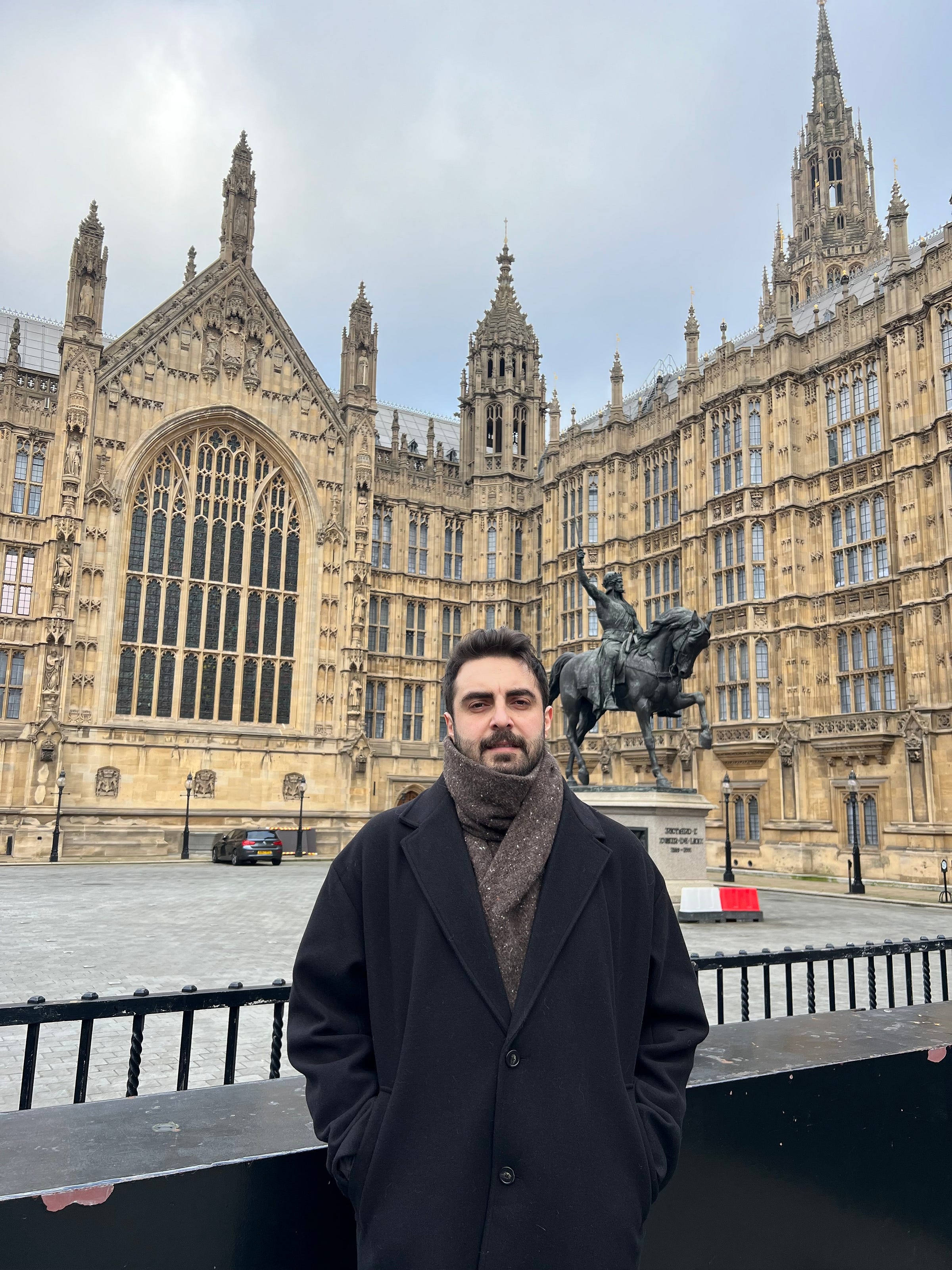 Serdar Kara – Medium