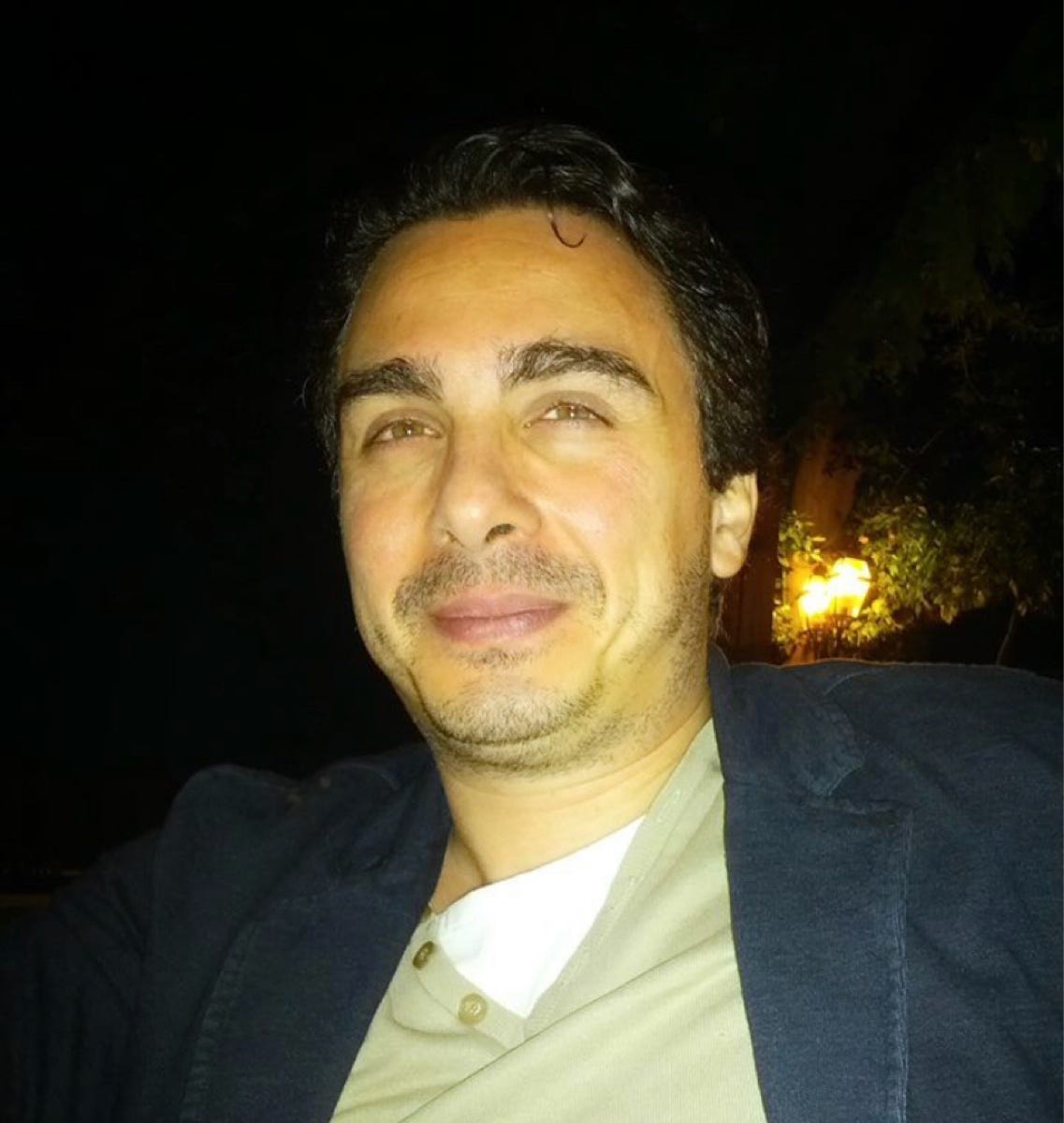 Alberto Oliva – Medium