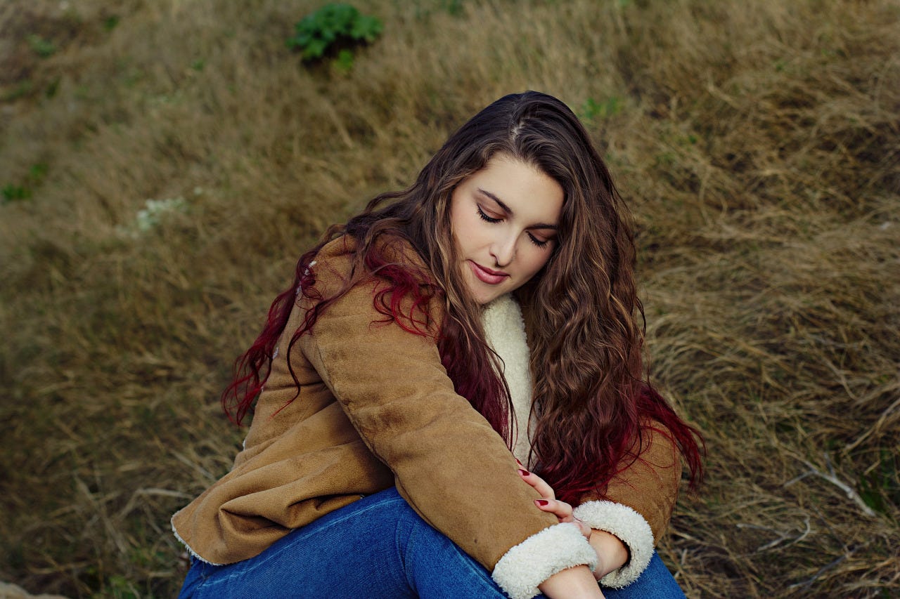 Adela Rose – Medium