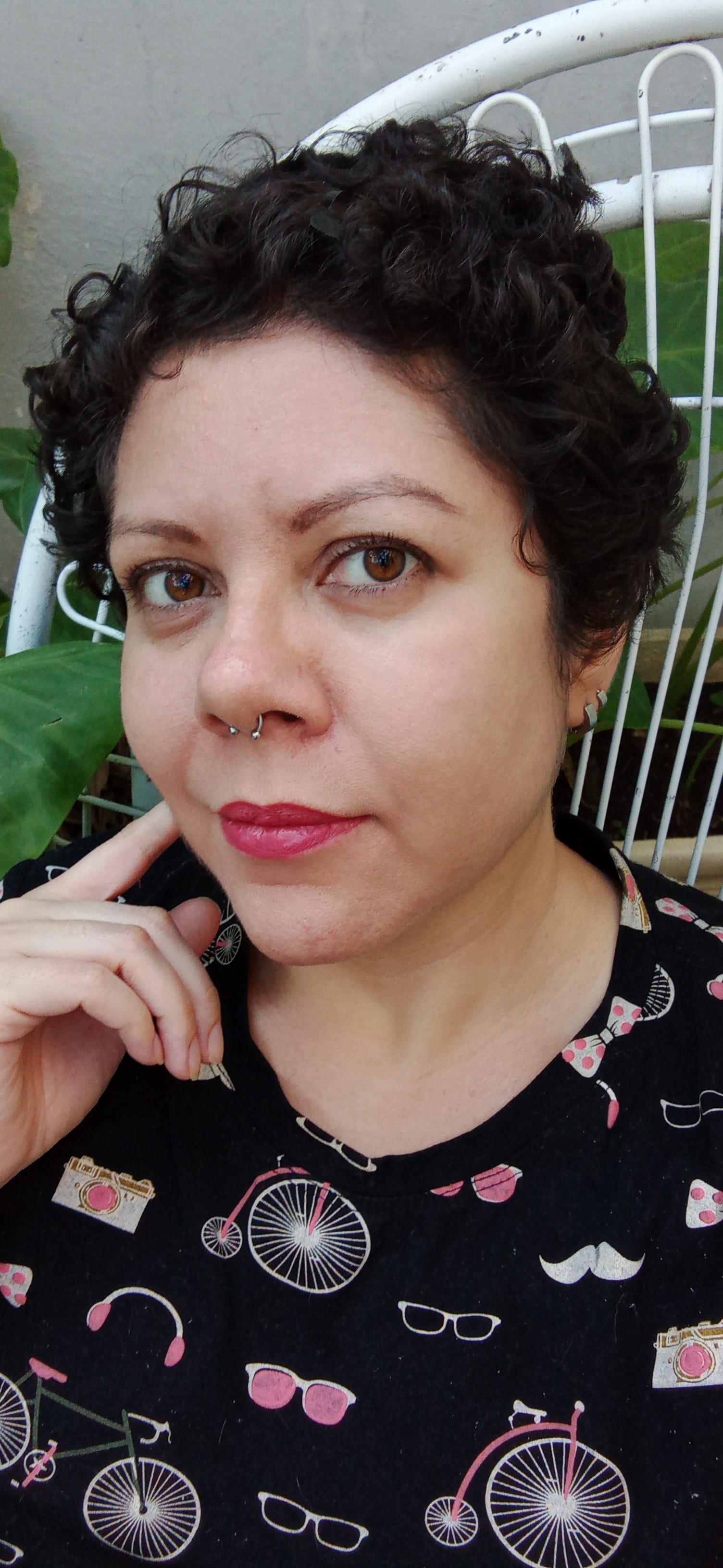 Camila Gomes – Medium