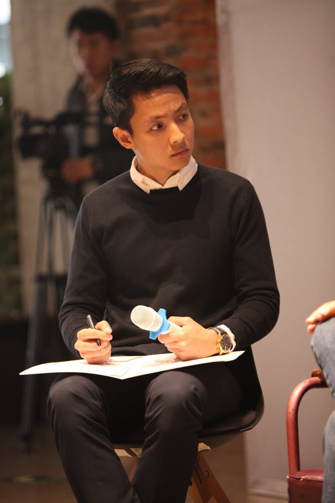 Elston Sam – Medium