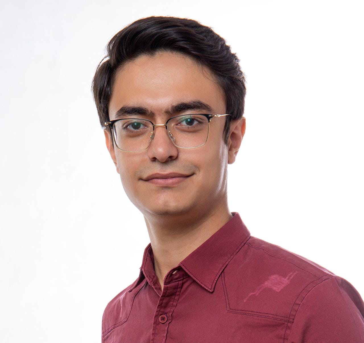 Atabak Effati – Medium