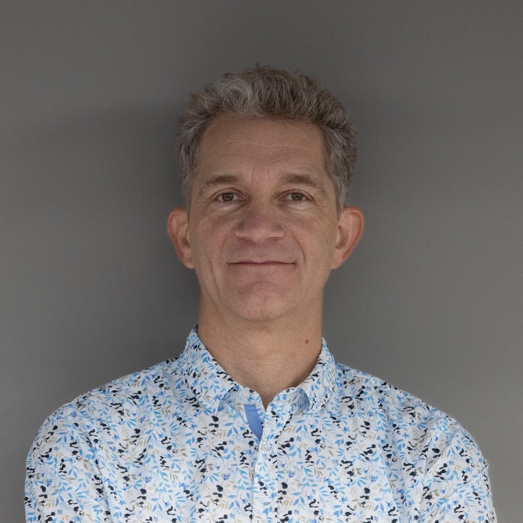 Stefan Hollmann – Medium