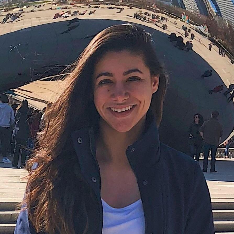 Laura Miranda – Medium