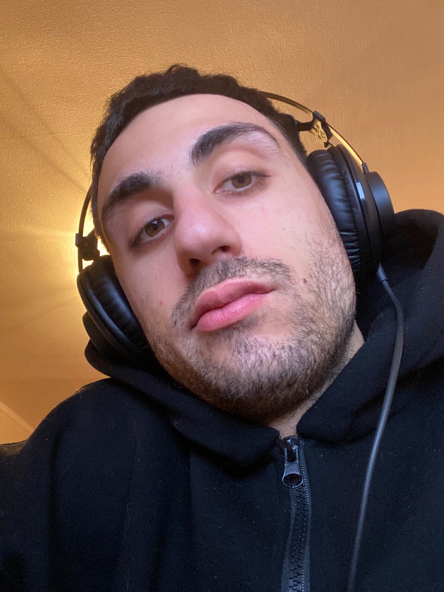 Maksym Boiko – Medium