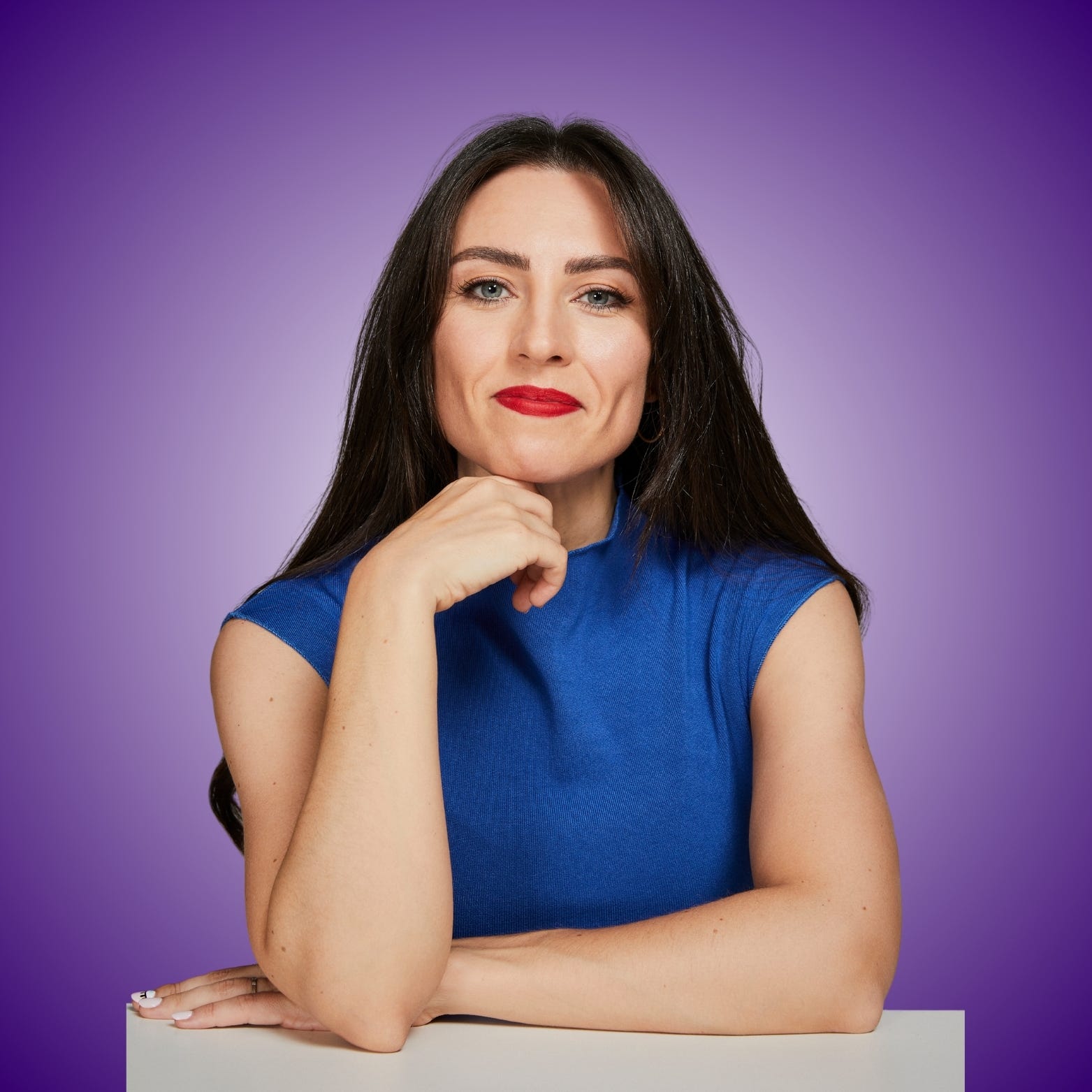 Elizabeth Dewar – Medium