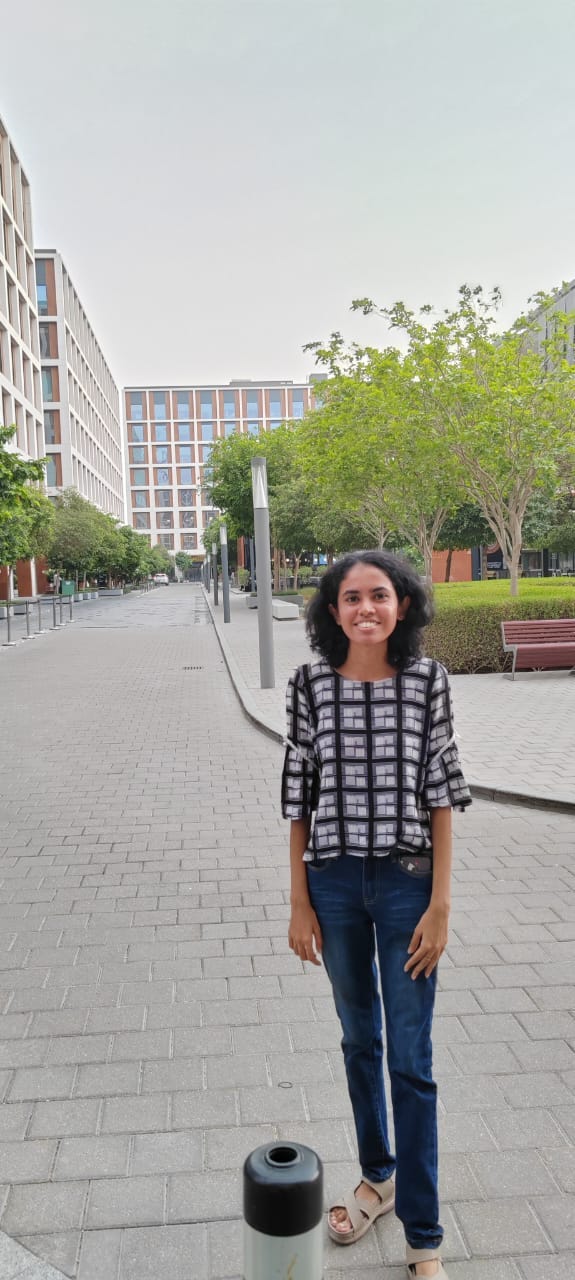 Laxana Devaraj – Medium